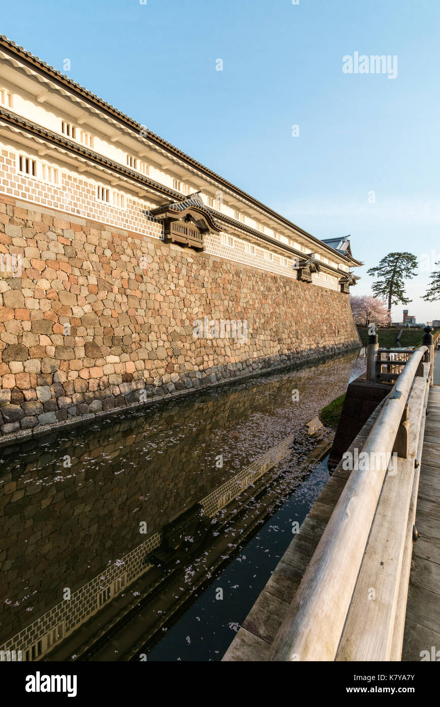 Kanazawa castle, Japan. The Gojikken Nagaya, storeroom, with Daishi ...