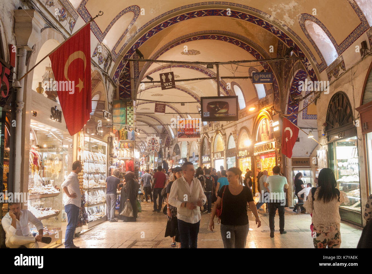 Istanbul, Turkey, 2017 - Grand Bazaar Kapali Carsi Stock Photo - Alamy