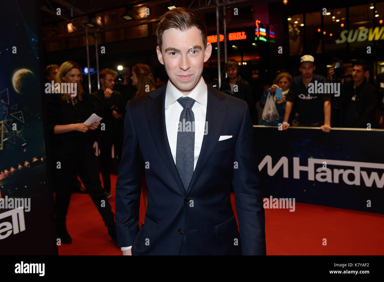 Robbert van de Corput, Alias DJ Hardwell tijdens de film premiere van I ...