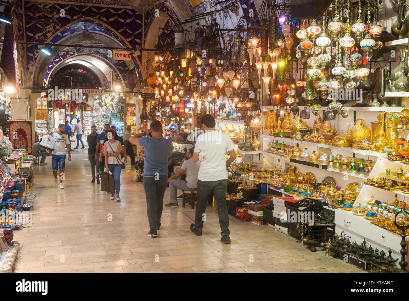 Istanbul, Turkey, 2017 - Grand Bazaar Kapali Carsi Stock Photo - Alamy