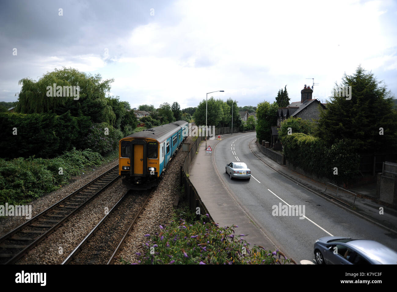 150213 approaches Eastbrook station with a train for Merthyr Tydfil ...