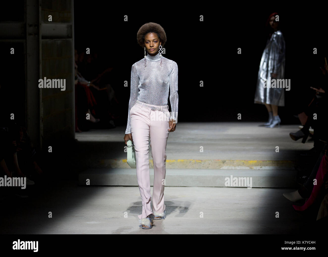 Topshop london hi-res stock photography and images - Alamy