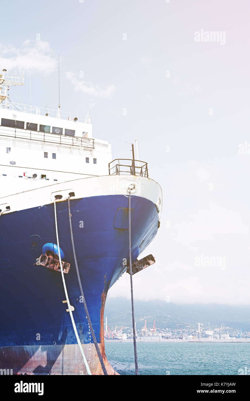 Ship nose front view hi-res stock photography and images - Alamy