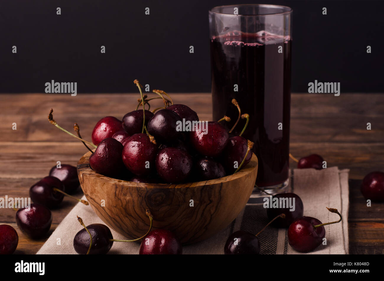 Close up drops juice water hi-res stock photography and images - Alamy