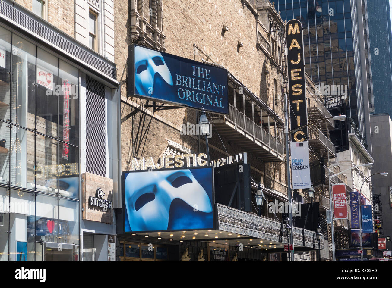 Phantom Of The Opera Stock Photos & Phantom Of The Opera Stock Images ...