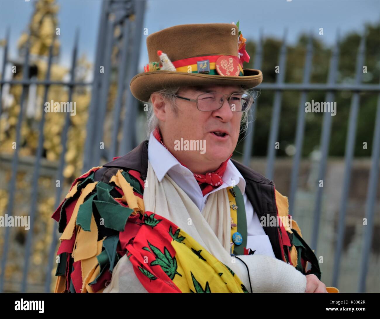 traditional morris dancer Stock Photo - Alamy