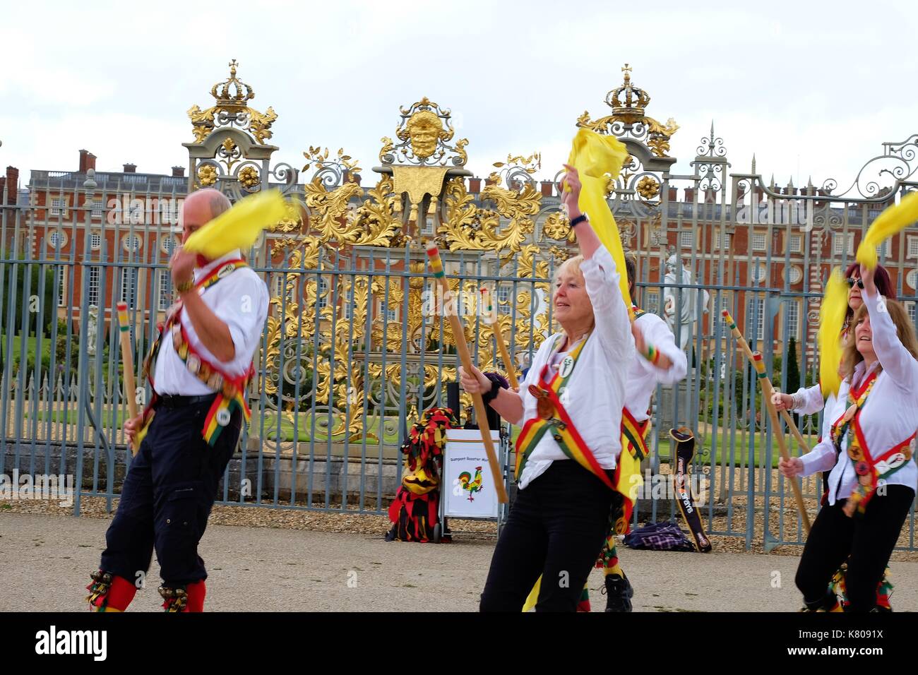 traditional morris dancer Stock Photo - Alamy