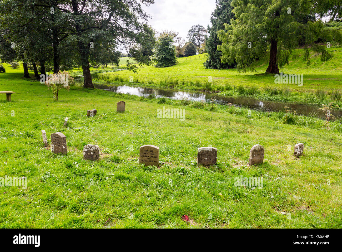Devon graveyard hi-res stock photography and images - Alamy