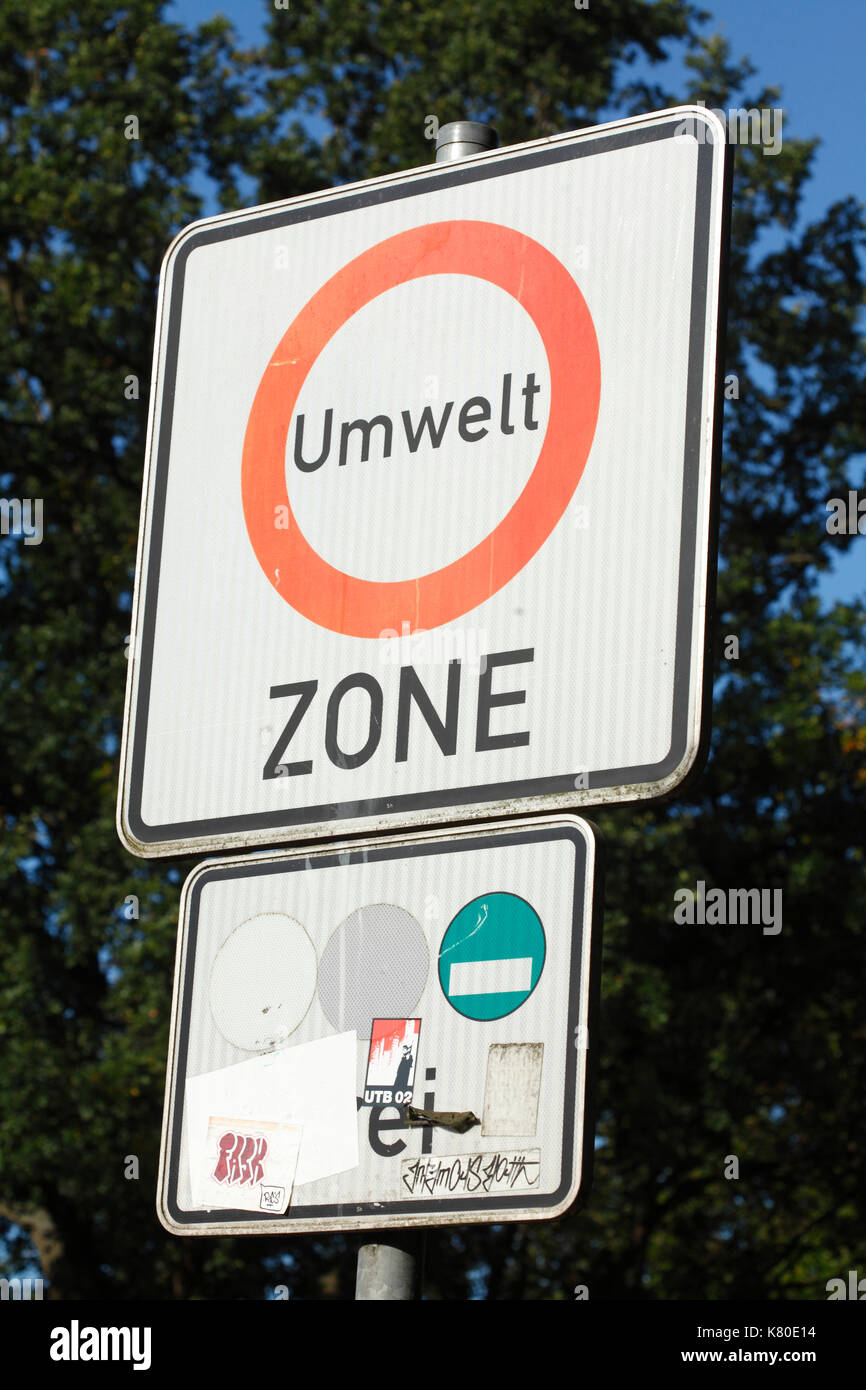 road sign environmental zone (Umweltzone in german Stock Photo - Alamy