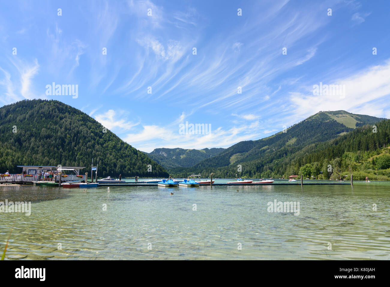 lake Erlaufsee, mountain Gemeindealpe, beach, bather, Mariazell ...