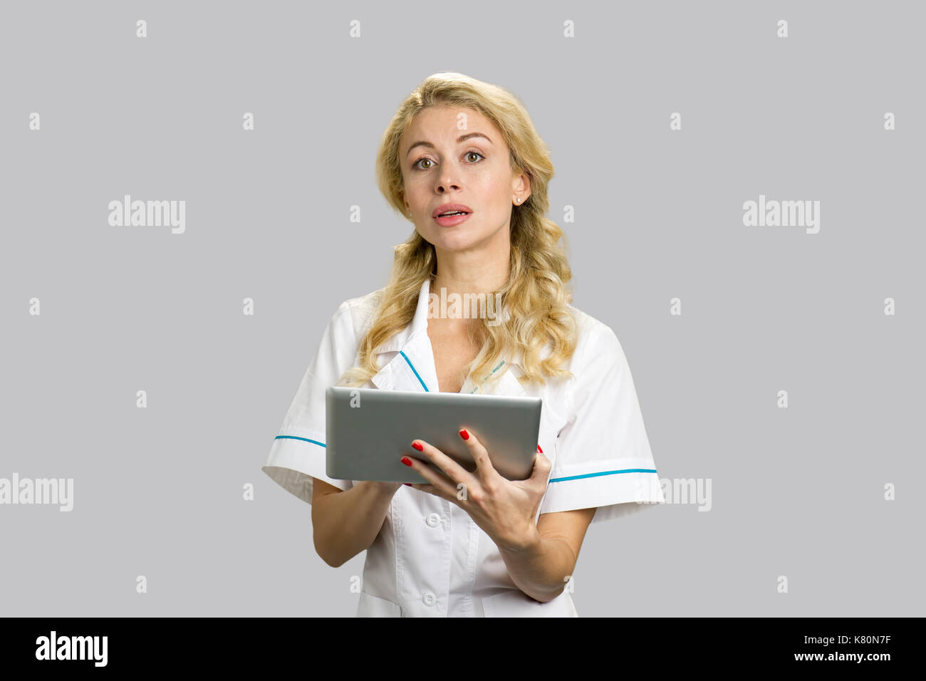 Serious nurse hi-res stock photography and images - Alamy