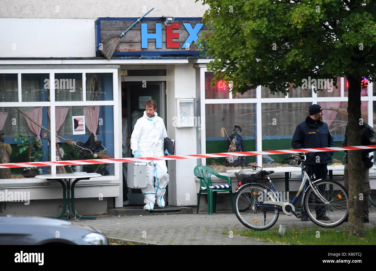 Crime scene investigator leaves hi-res stock photography and images - Alamy