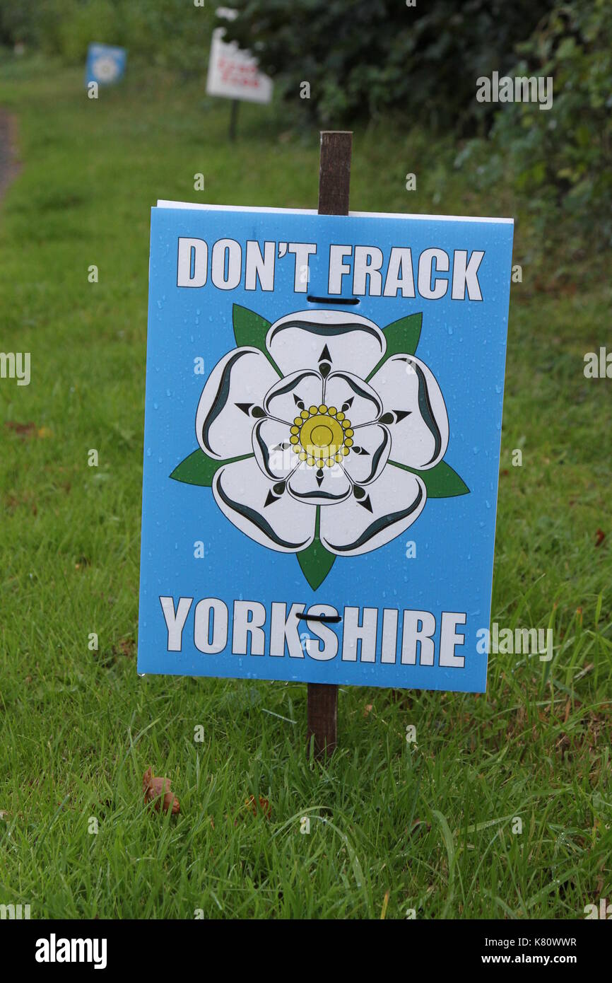Fracking rig in uk friends of the earth hi-res stock photography and ...