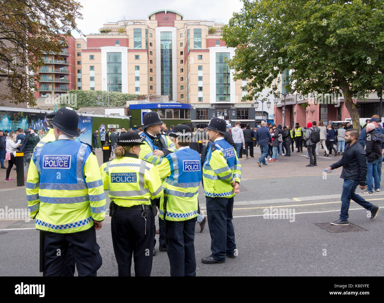 Police outside stadium prior hi-res stock photography and images - Alamy