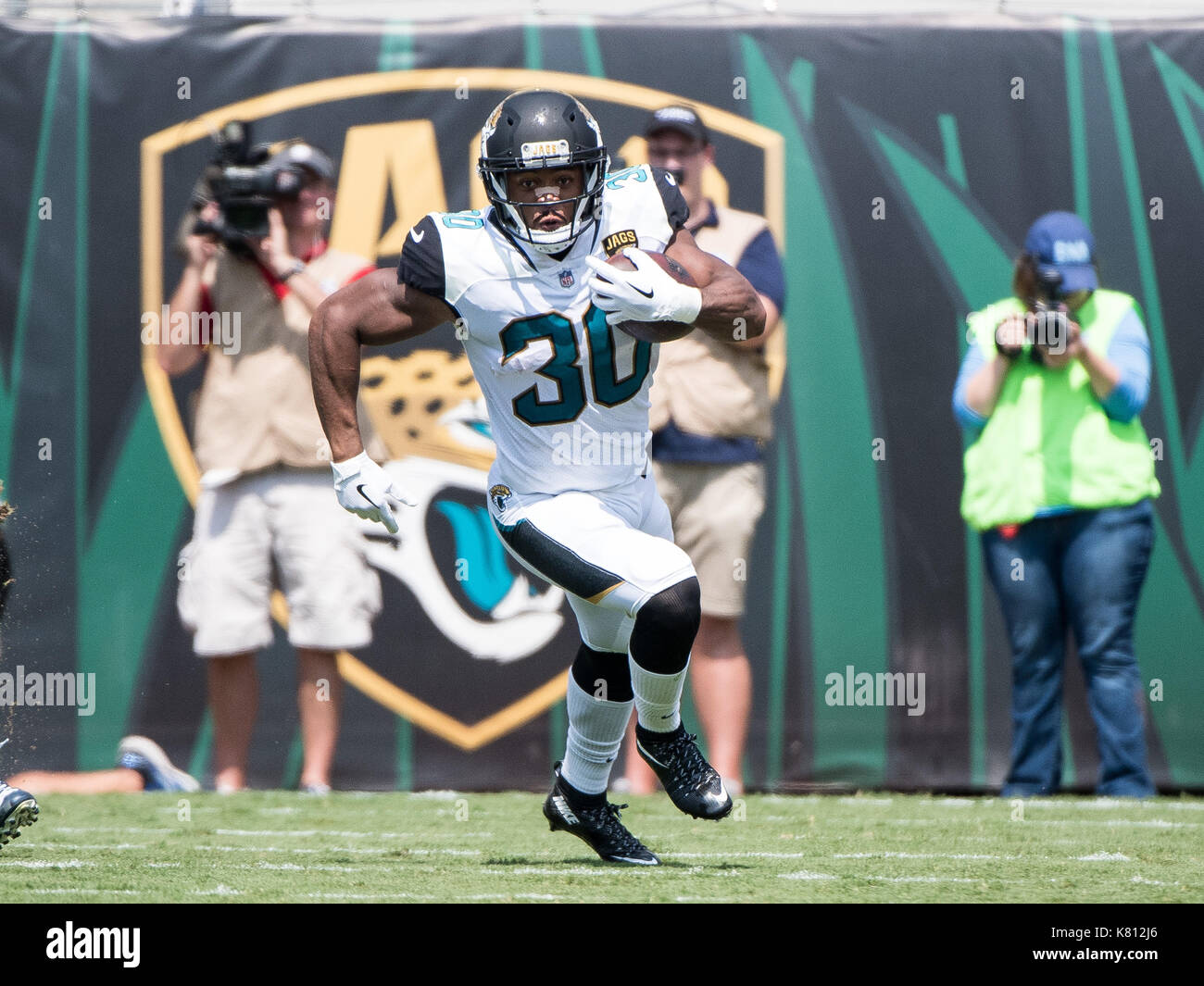 Jacksonville, FL, USA. 17th Sep, 2017. Jacksonville Jaguars running ...