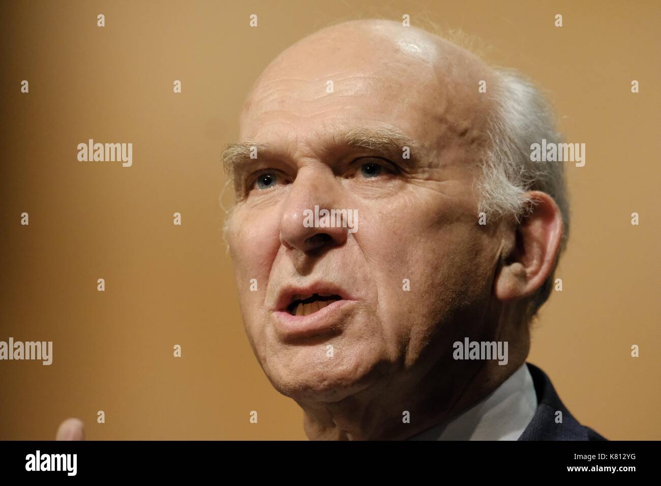 Rt hon sir vince cable mp hi-res stock photography and images - Alamy