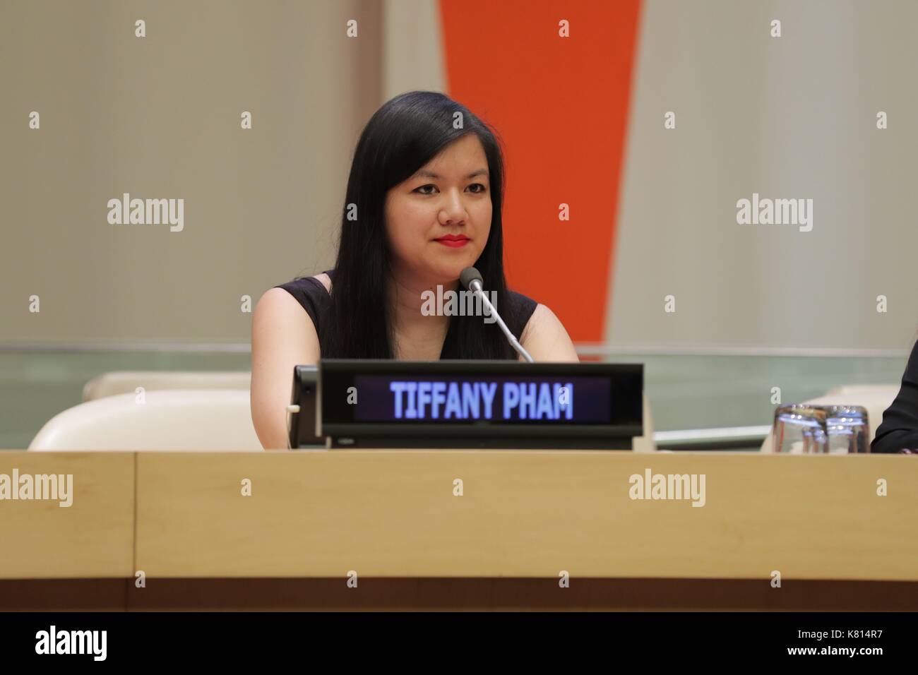 Ceo of mogul hi-res stock photography and images - Alamy