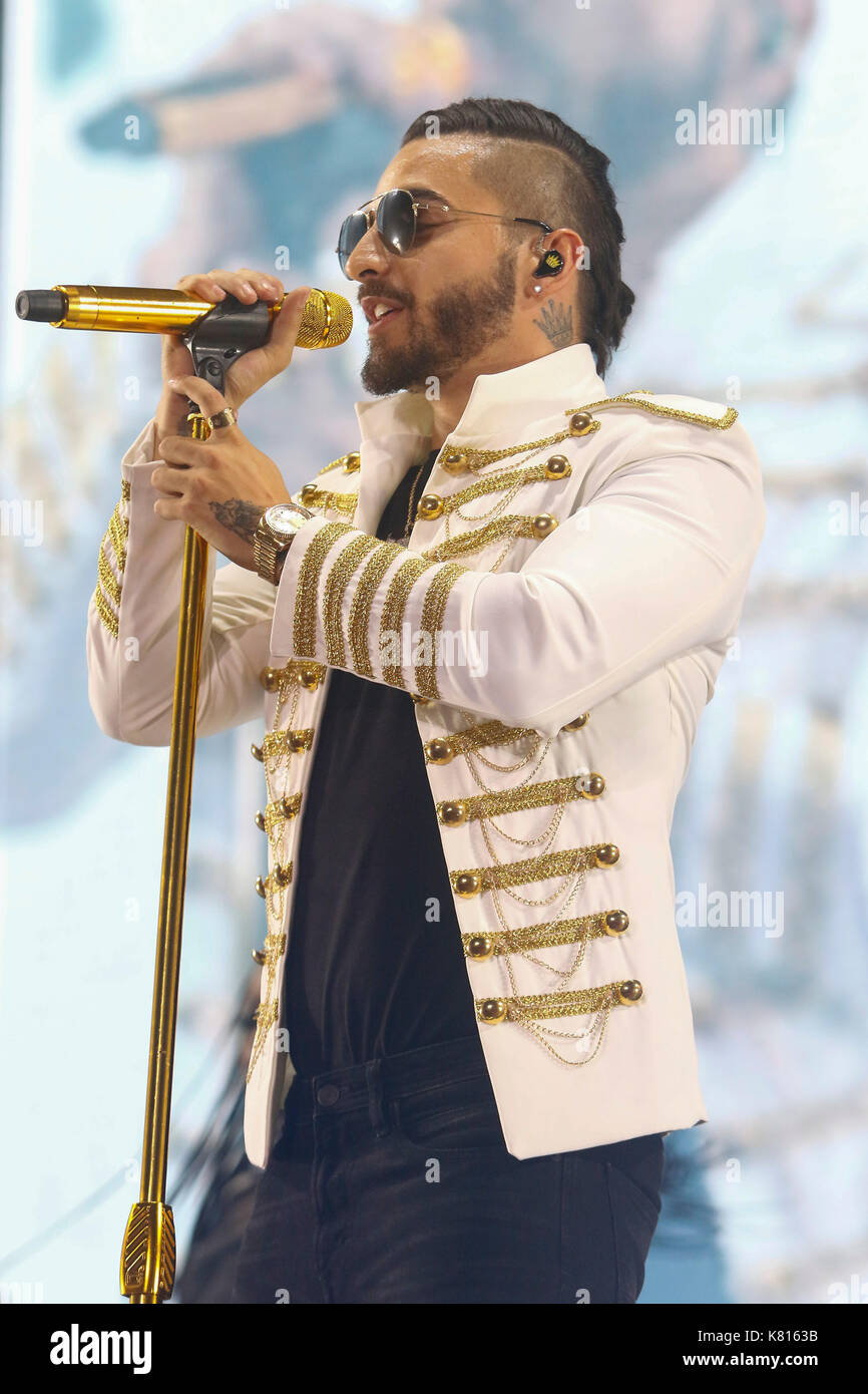 Maluma singer hi-res stock photography and images - Alamy