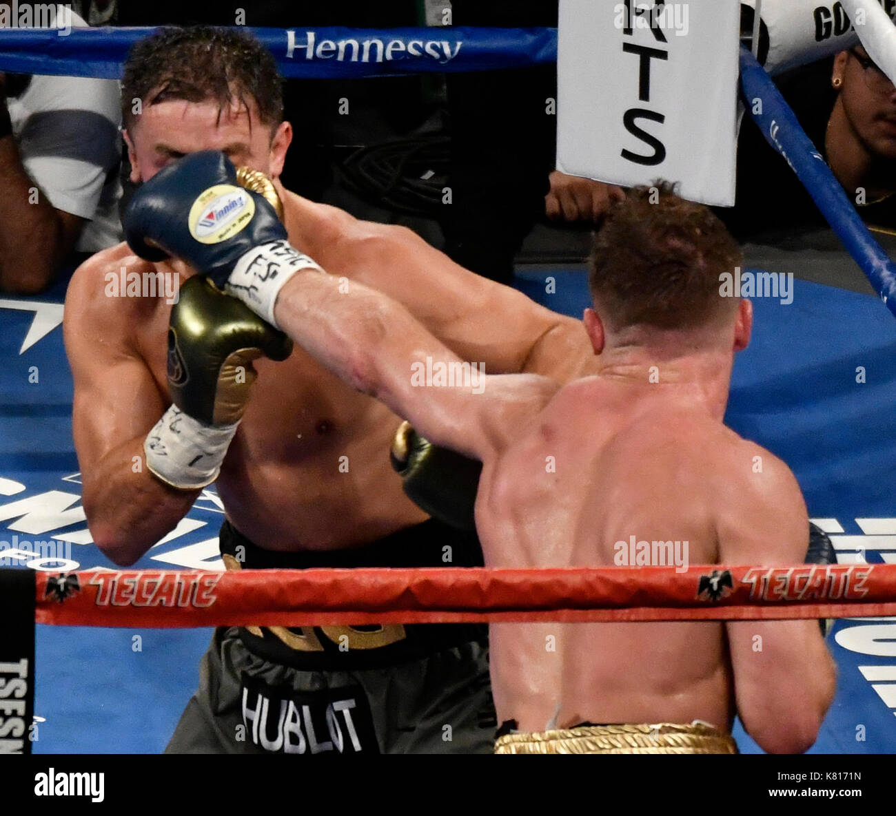 Las Vegas, NV, USA. 16th Sep, 2017. (In gray trunks) GGG goes 12 rounds ...