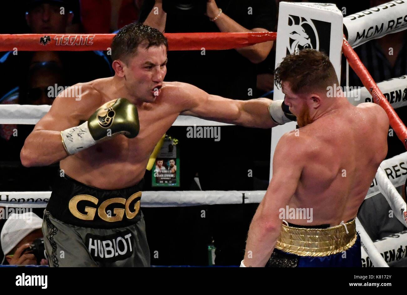 Las Vegas, NV, USA. 16th Sep, 2017. (In gray trunks) GGG goes 12 rounds ...
