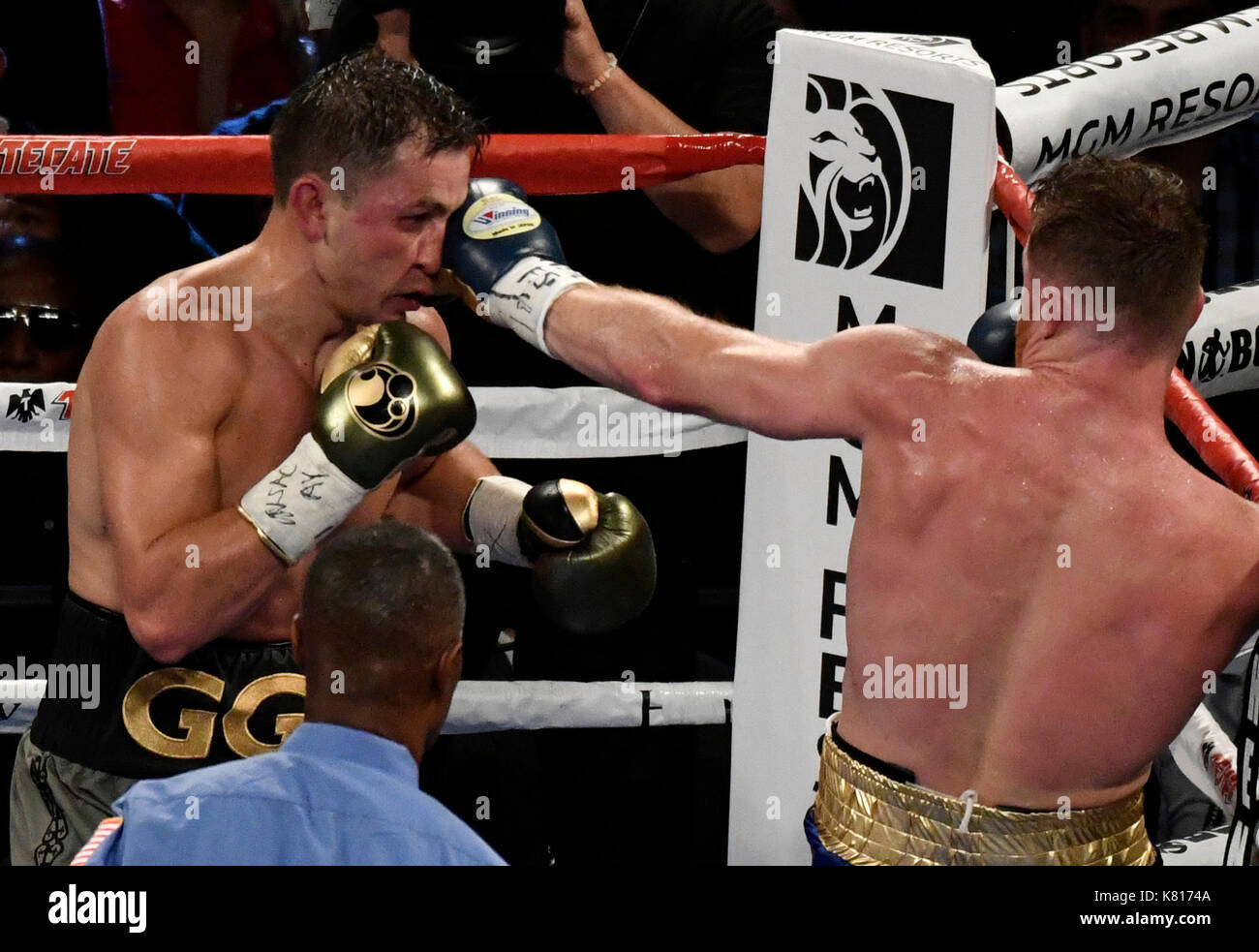 Las Vegas, NV, USA. 16th Sep, 2017. (In gray trunks) GGG goes 12 rounds ...