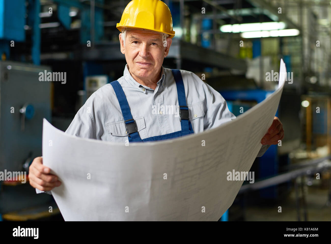 Portrait of Senior Factory Worker Stock Photo - Alamy