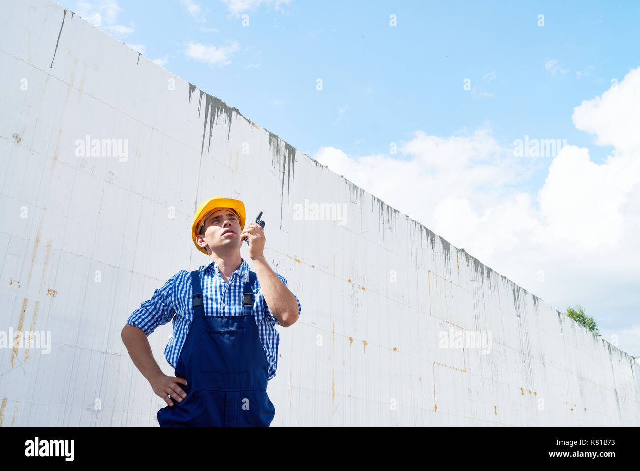Handsome construction worker hi-res stock photography and images - Alamy
