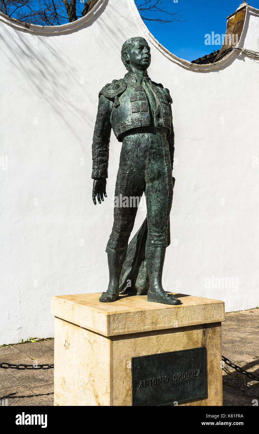 Bullfighter statue hi-res stock photography and images - Alamy