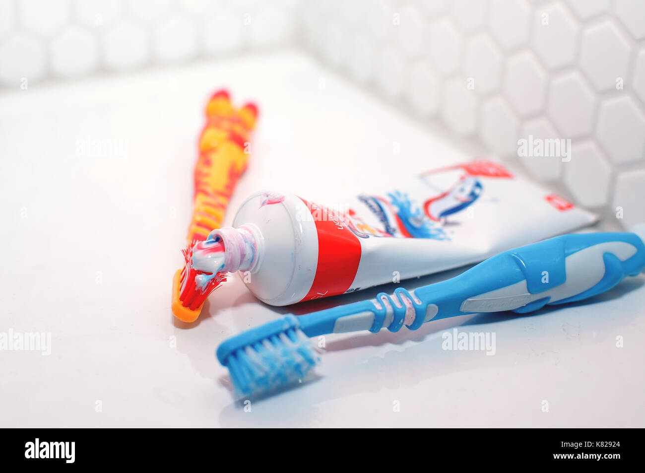 Red white blue toothpaste hi-res stock photography and images - Alamy