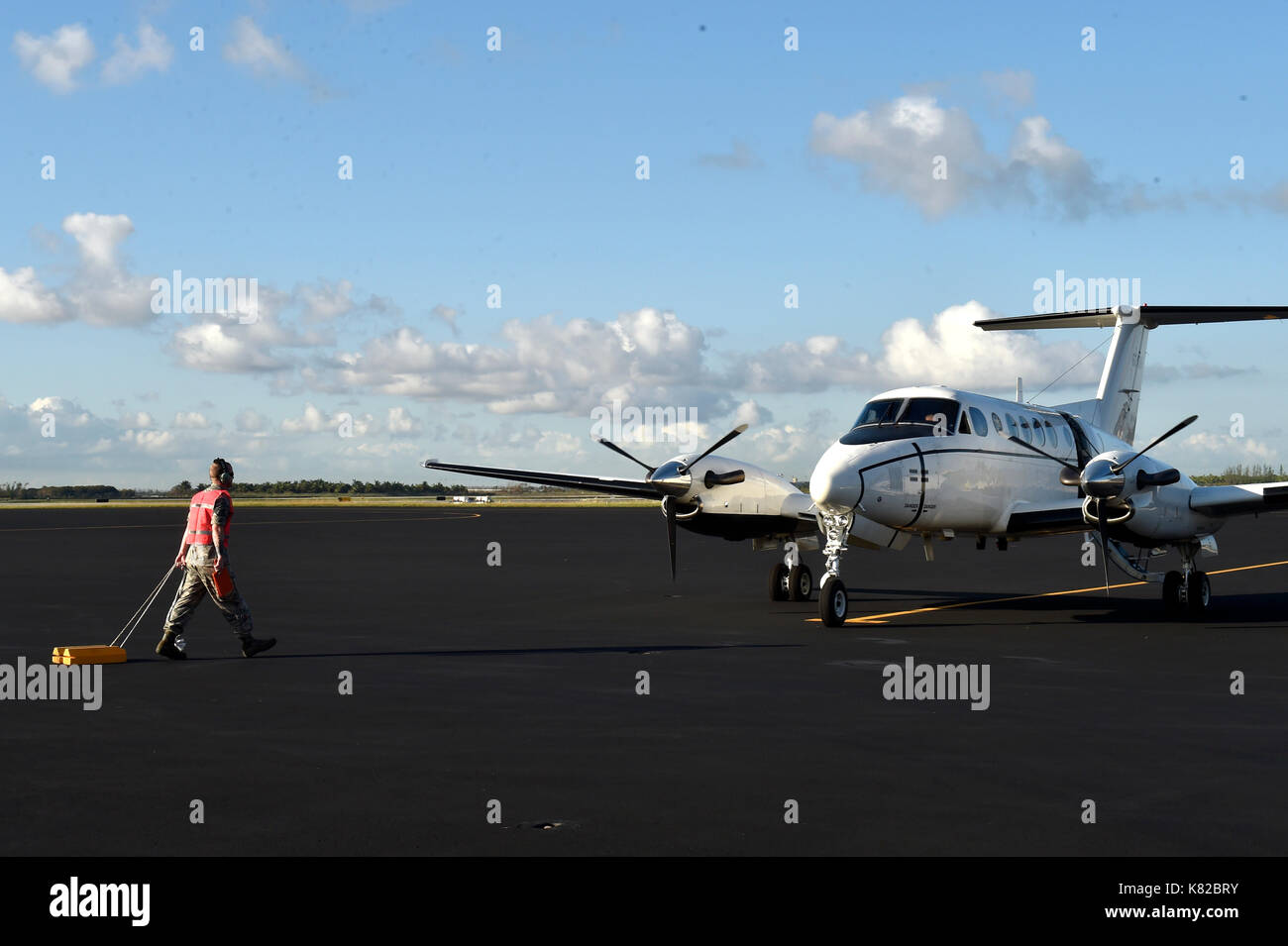 C 12 aircraft hi-res stock photography and images - Alamy