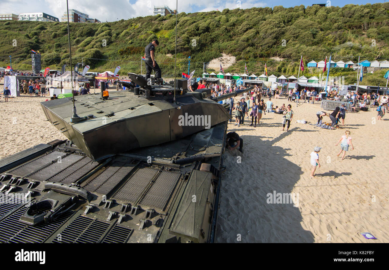 Ww1 planes ww2 hi-res stock photography and images - Alamy