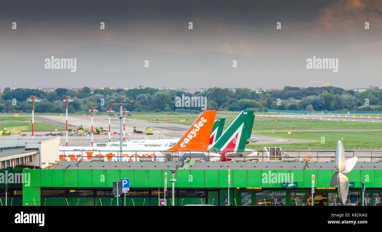 Milan linate airport business aviation hi-res stock photography and ...
