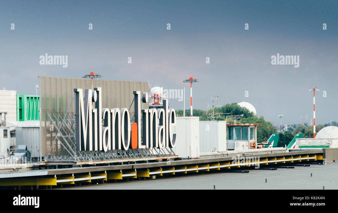 Milan linate international airport hi-res stock photography and images ...