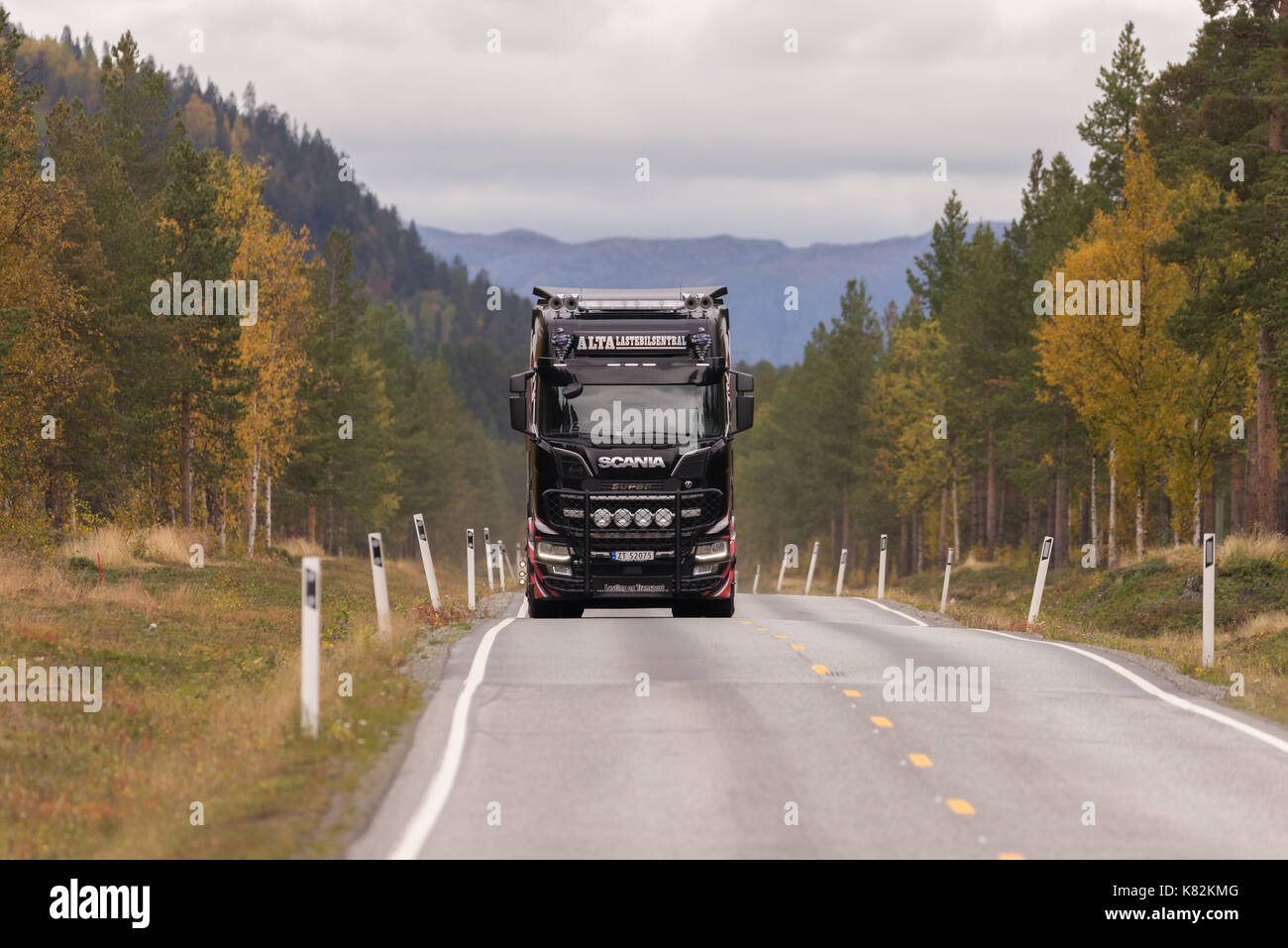 Scania truck road hi-res stock photography and images - Alamy