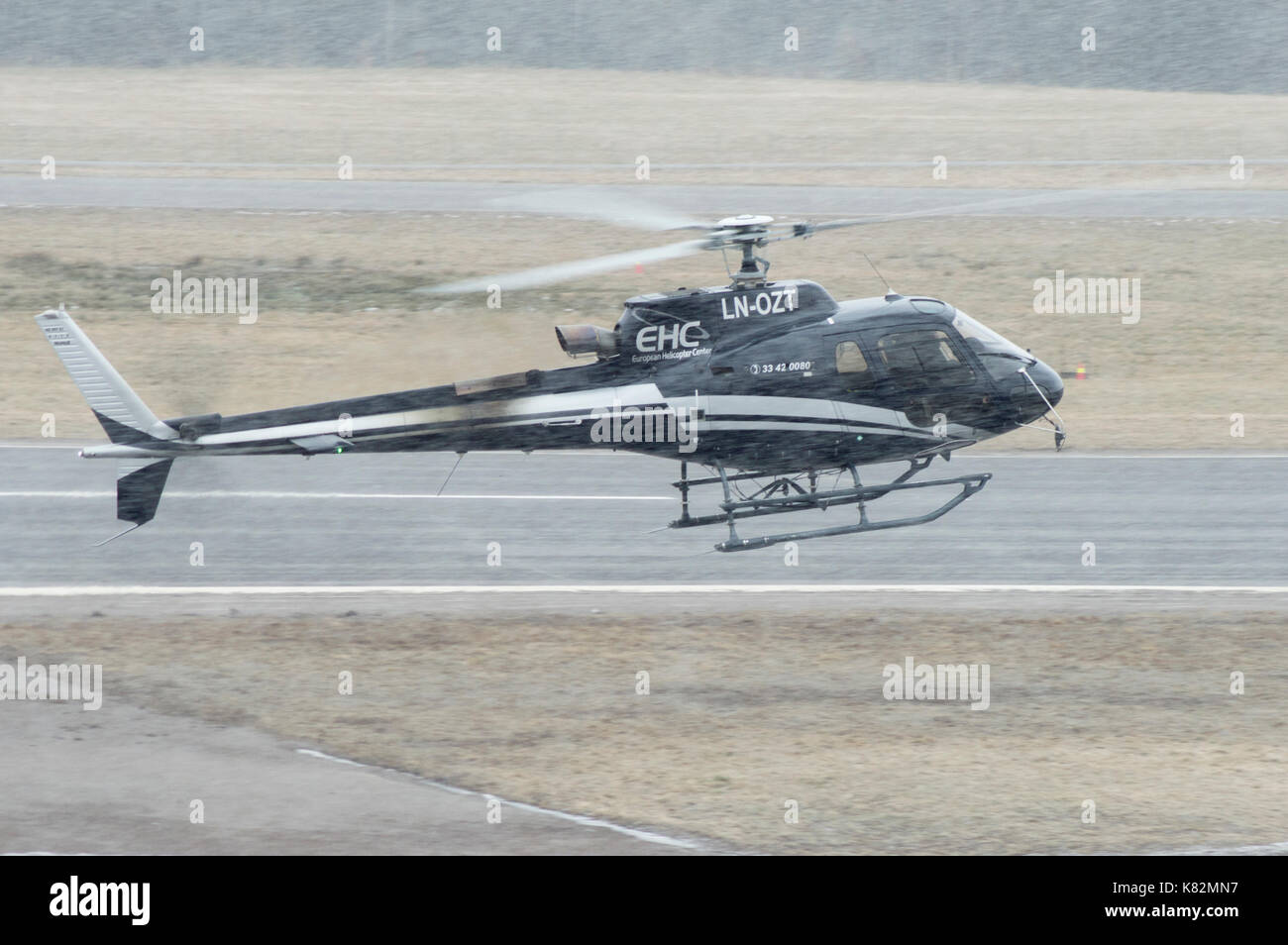 Eurocopter as350 hi-res stock photography and images - Alamy