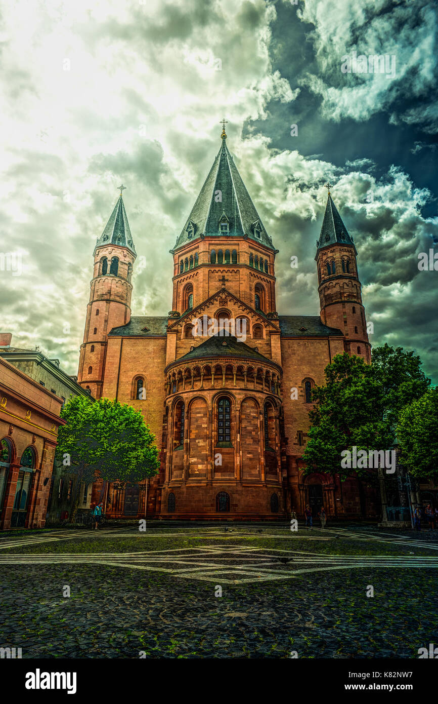 Mainzer dom st martin hi-res stock photography and images - Alamy
