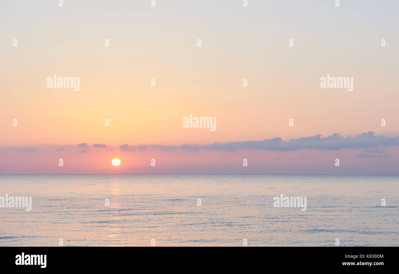 pink sky. Dramatic sunset and sunrise sky Stock Photo - Alamy