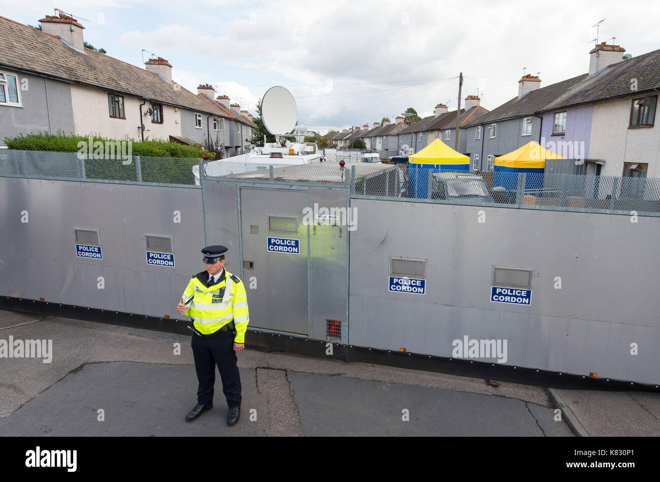 Surrey police station hi-res stock photography and images - Alamy