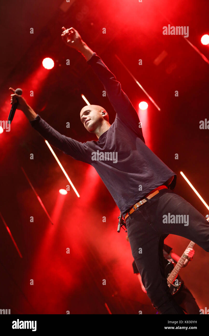 Belgian singer hi-res stock photography and images - Alamy