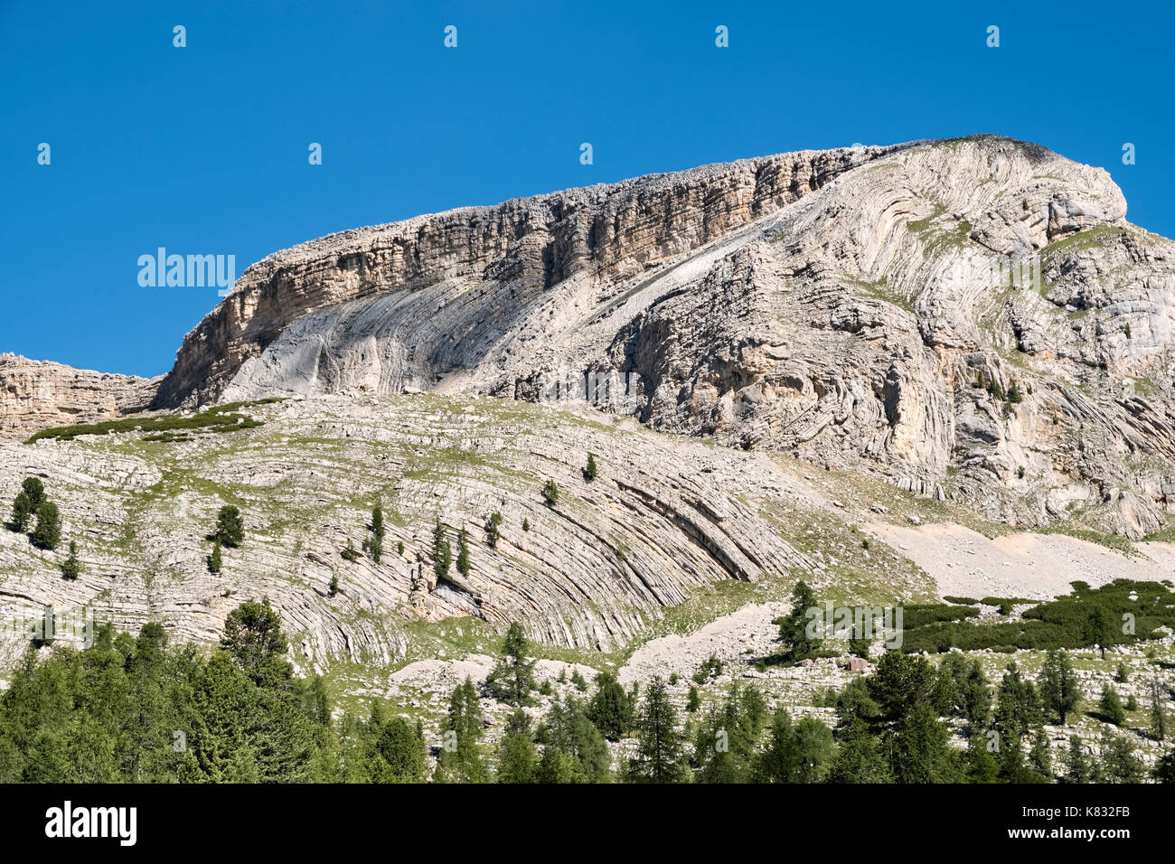 Metamorphic rock landscape hi-res stock photography and images - Alamy