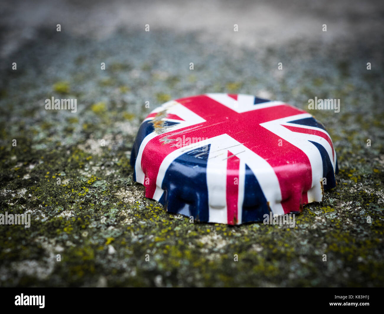 Discarded Union Jack Bottle Top Stock Photo - Alamy