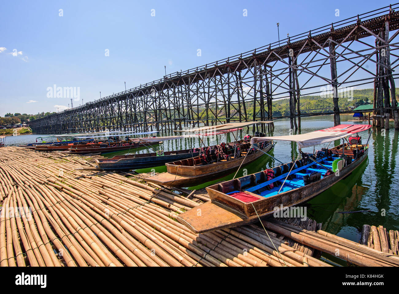 The boat at wood bridge Stock Photo - Alamy