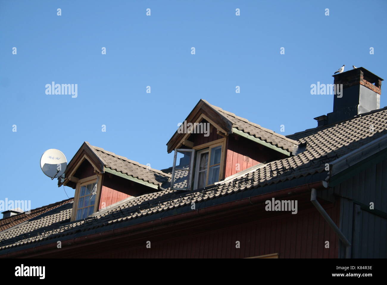 Townhouse roof hi-res stock photography and images - Alamy