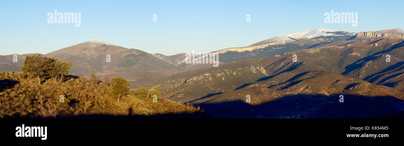 Moncayo mountains hi-res stock photography and images - Alamy