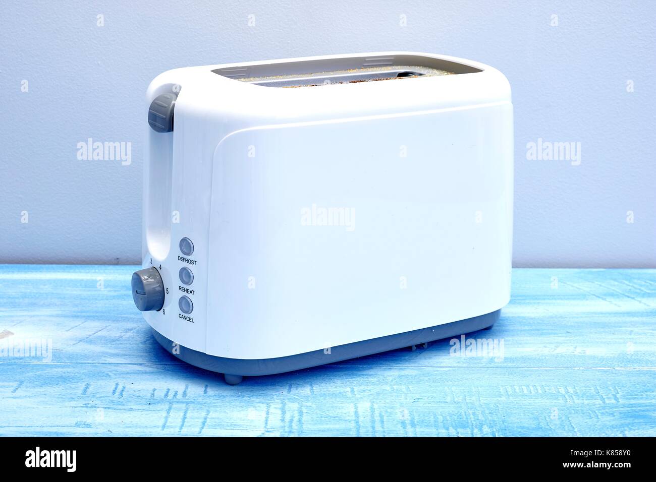 A studio photo of a white toaster Stock Photo - Alamy