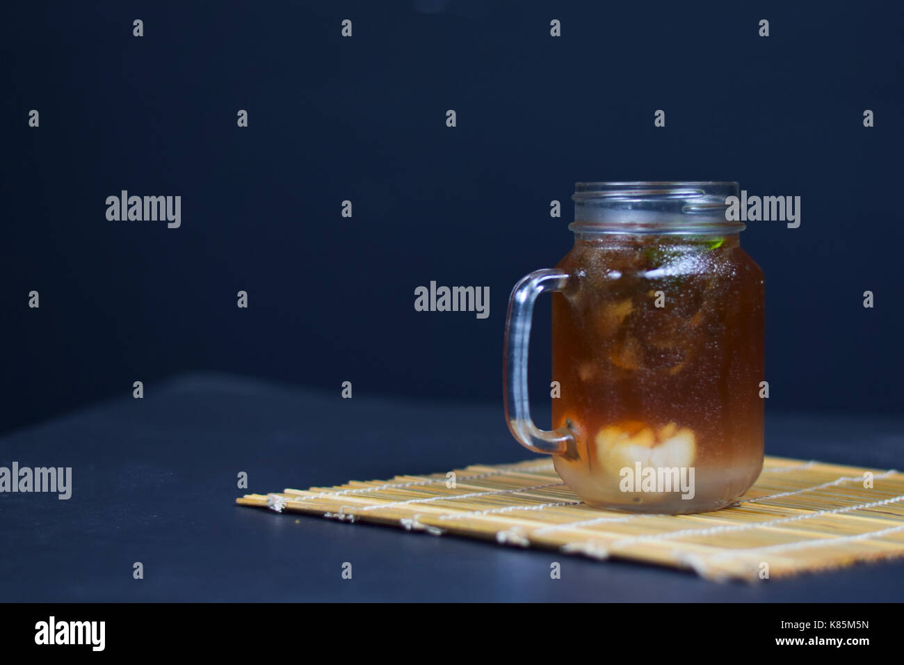 Ice cold sweet tea is ready to be drunk Stock Photo - Alamy