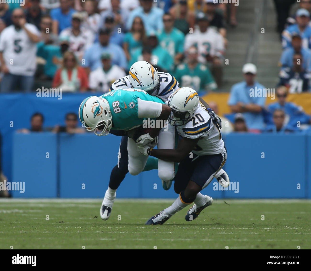 News tv studio set 164 hi-res stock photography and images - Alamy