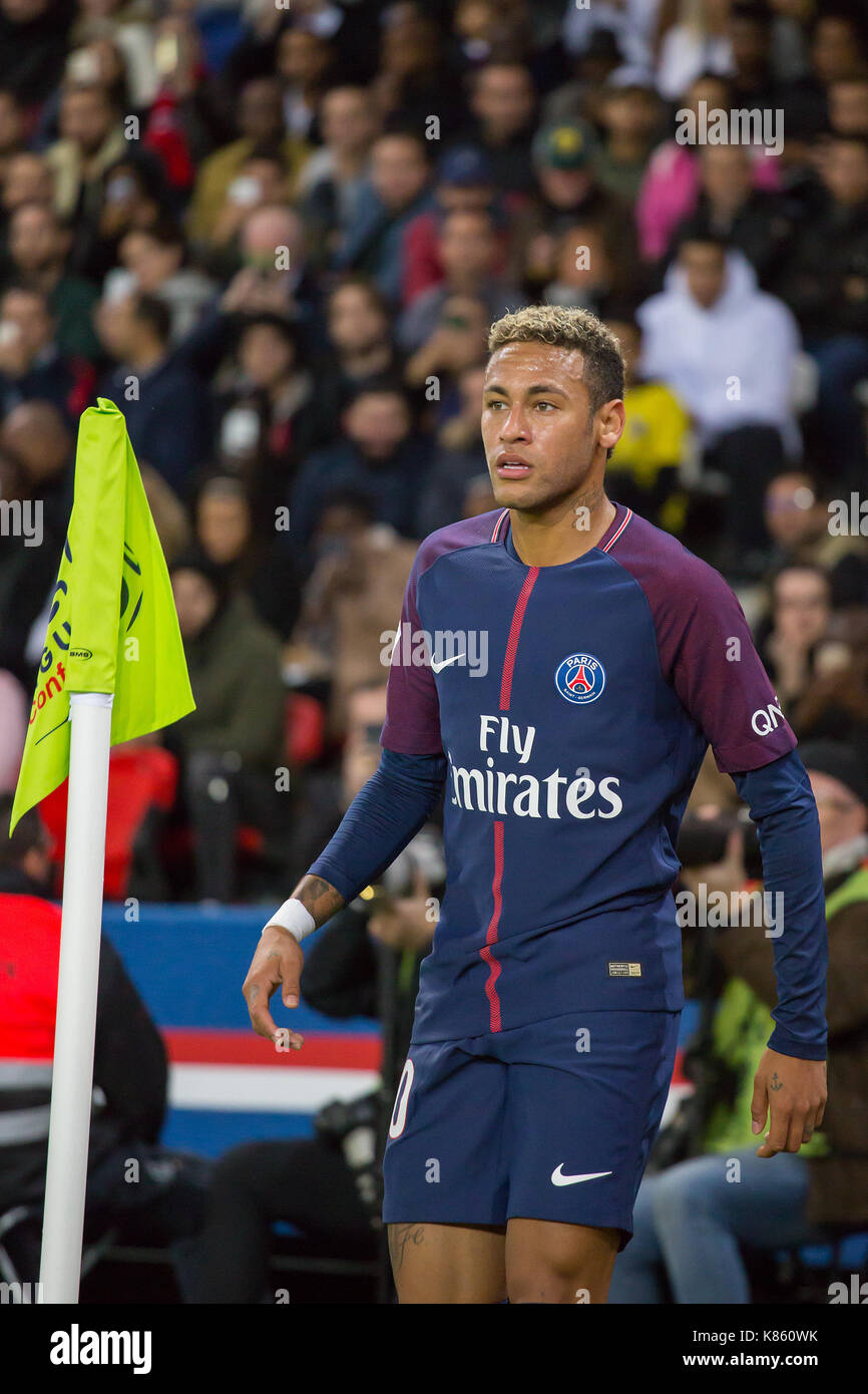 Neymar Jr. in during the French Ligue 1 soccer match between Paris ...