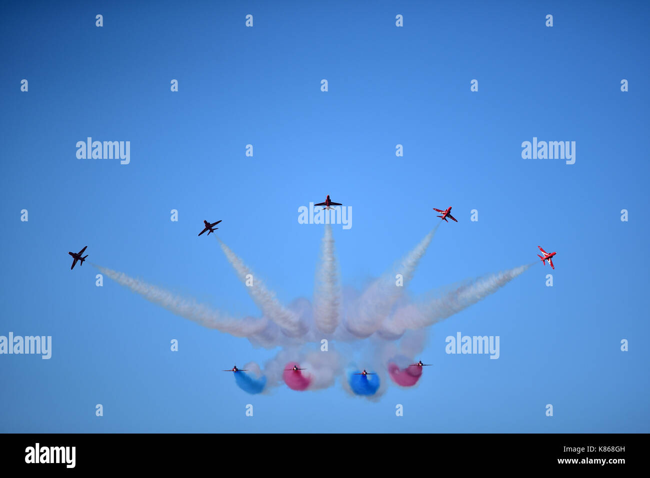 Different formations of Red Arrows during their appearance in Athens ...