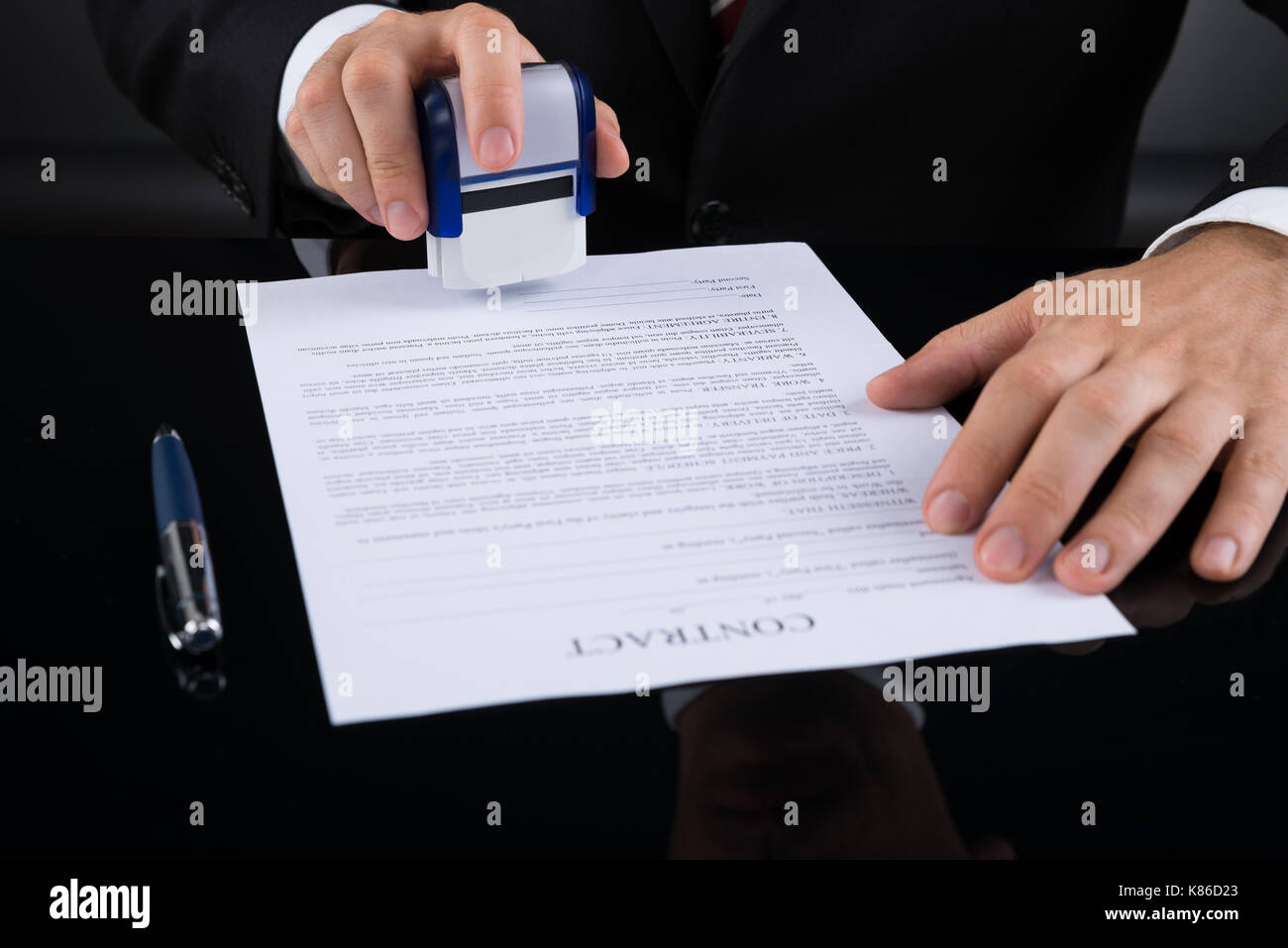 Signature approval hi-res stock photography and images - Alamy